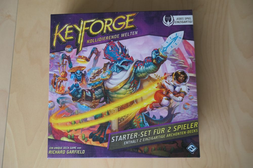 Keyforge: Kollidierende Welten Starter-Set für 2 Spieler (Gebraucht) in ...