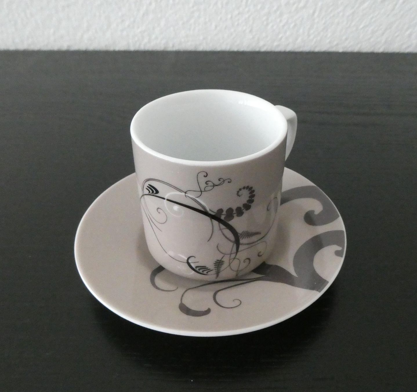 Pfister Espresso Tasse, Design by Monika Kuhn 2009 / NEU (Neu und ...