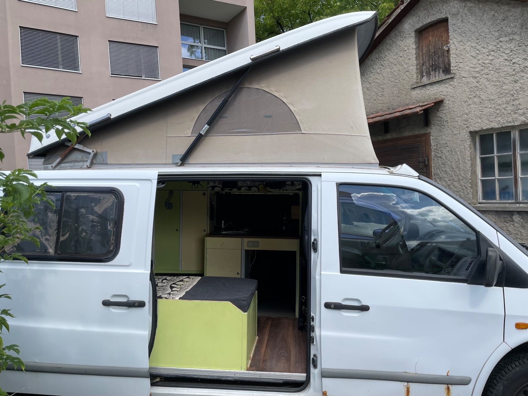 Mercedes Vito Campingbus, Ideal für den Sommer! (Gebraucht) in ...