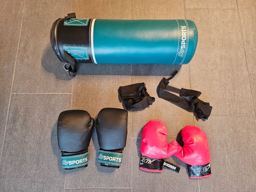Boxsack für Kinder mit Handschuhen | Kaufen auf Ricardo