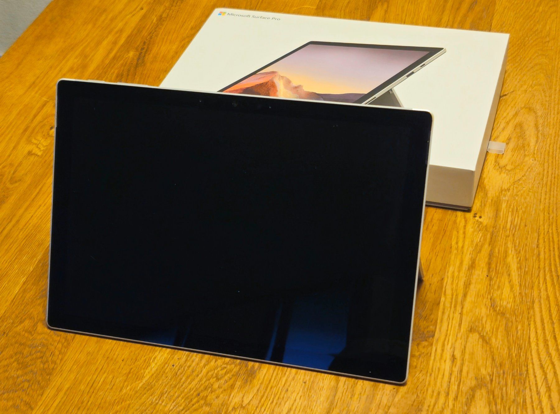 Microsoft Surface Pro 7, inkl. Type Cover, Dock und Zubehör (Gebraucht ...