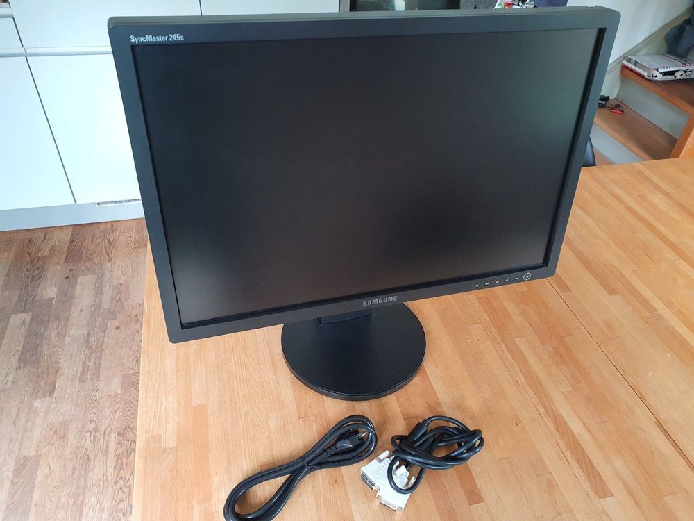 Samsung Syncmaster 245B (Gebraucht) in Zürich für CHF 30 – mit ...