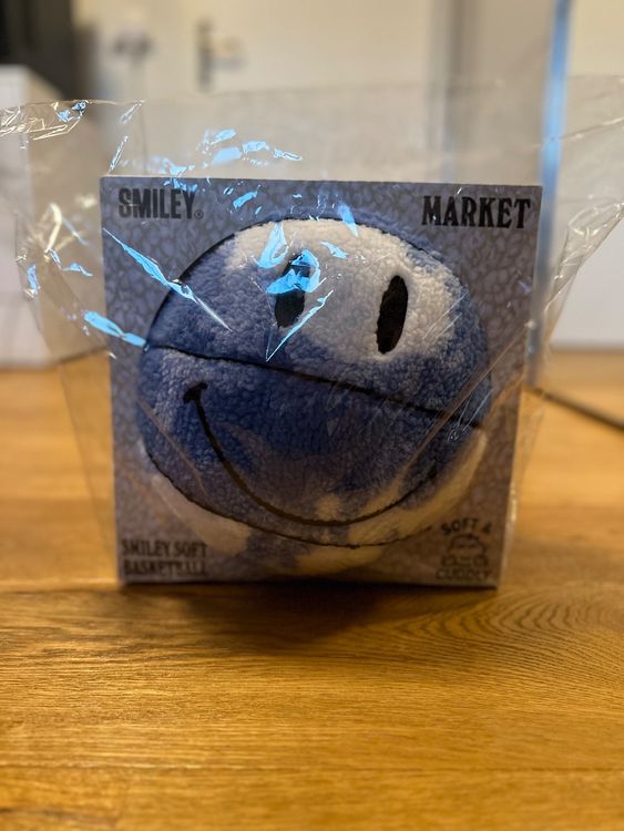 Market SMILEY Clouds Plush Basketball | Kaufen auf Ricardo