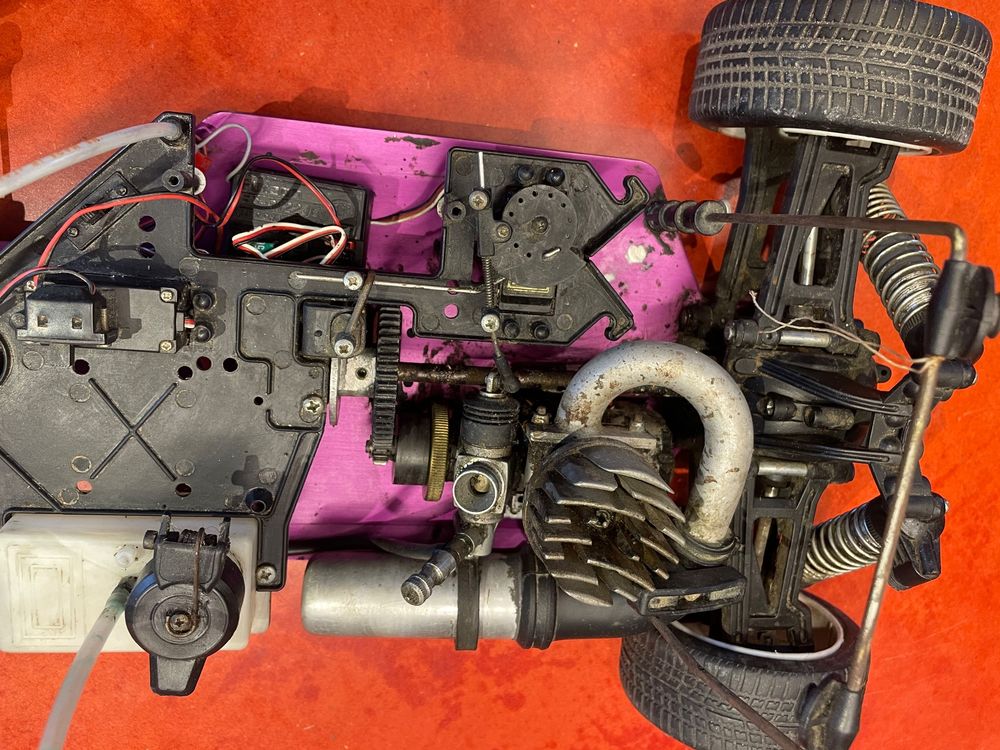 Grosser RC Benziner Modellauto (Gebraucht) in Gebenstorf für CHF 45 – mit Lieferung auf Ricardo ...