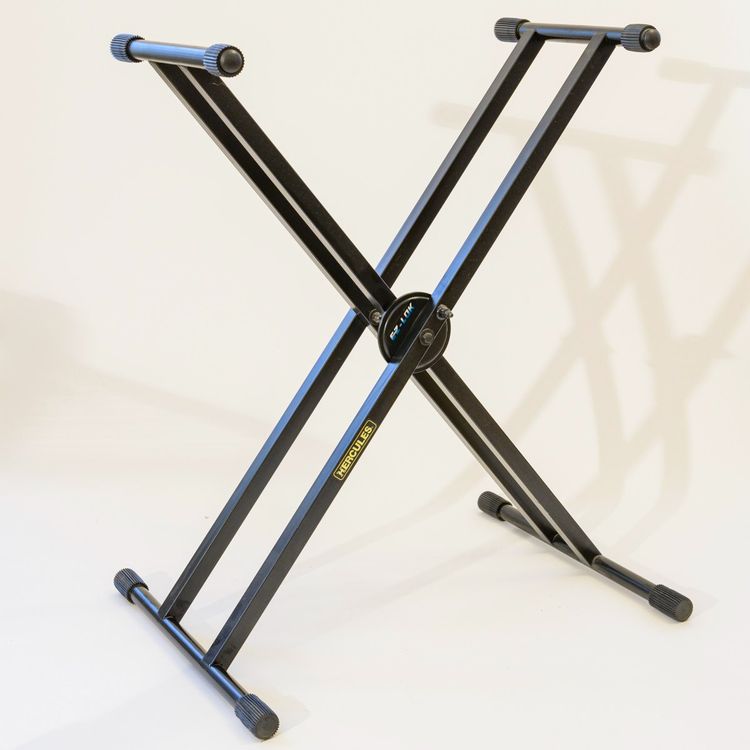 Support Hercules pour piano électrique (Gebraucht) in Basel für CHF 20 ...