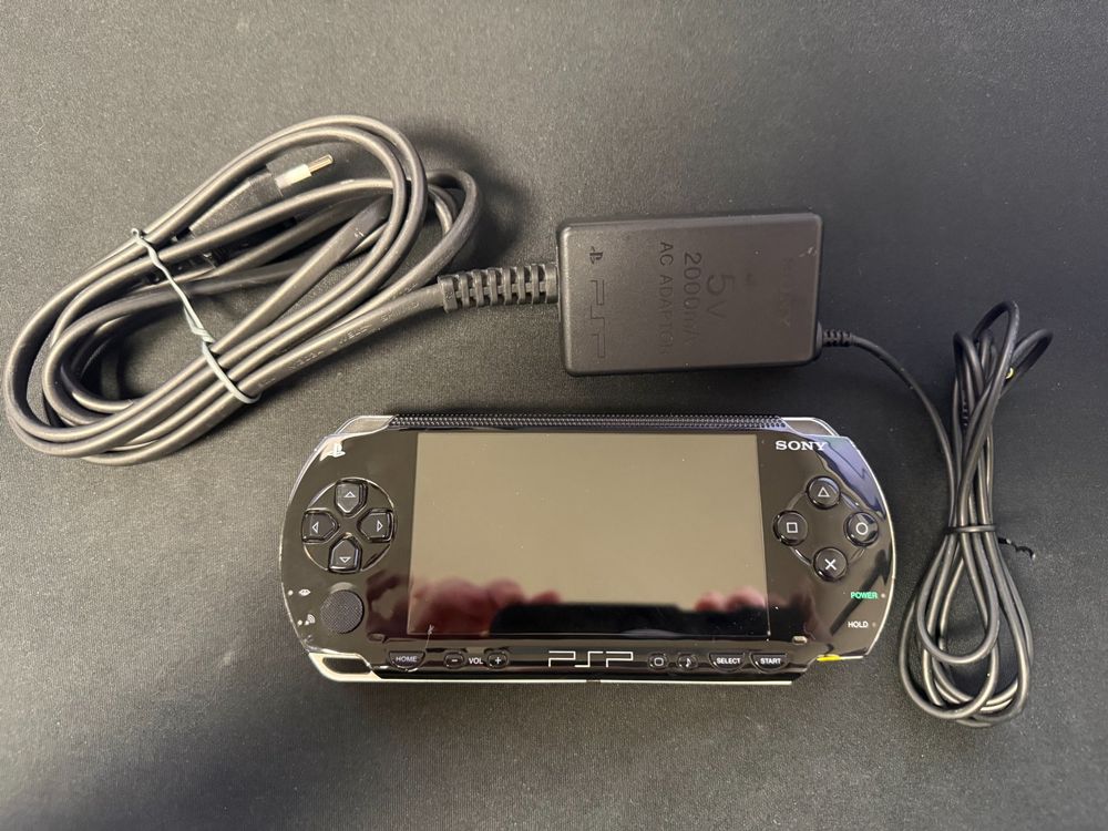 Console sony psp 1004 (Gebraucht) in Pont-de-la-Morge für CHF 110 – mit ...