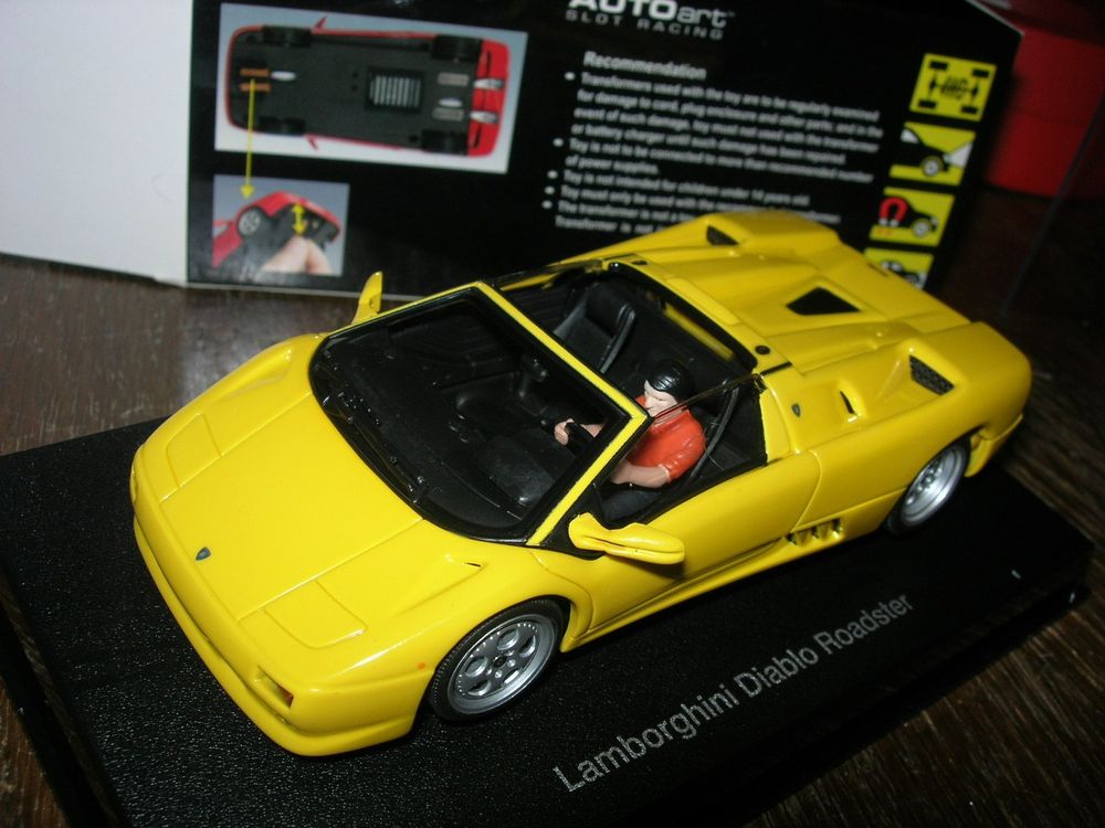 Lamborghini Diabelo Roadster Slot Car * AUTOart 1:32 (Neu (gemäss ...