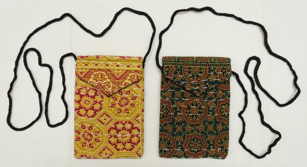 Set 2x Handy Smartphone Beutel, Tasche zum Umhängen (Neu (gemäss ...