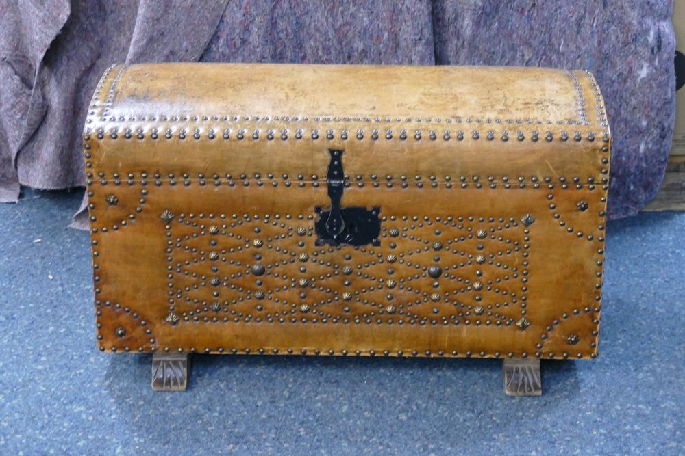 Antike Truhe (Gebraucht) in für CHF 50 – nur Abholung auf Ricardo kaufen