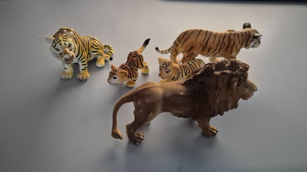 Schleich Wildtiere: Löwe und Tiger Familie (Gebraucht) in Weisslingen ...