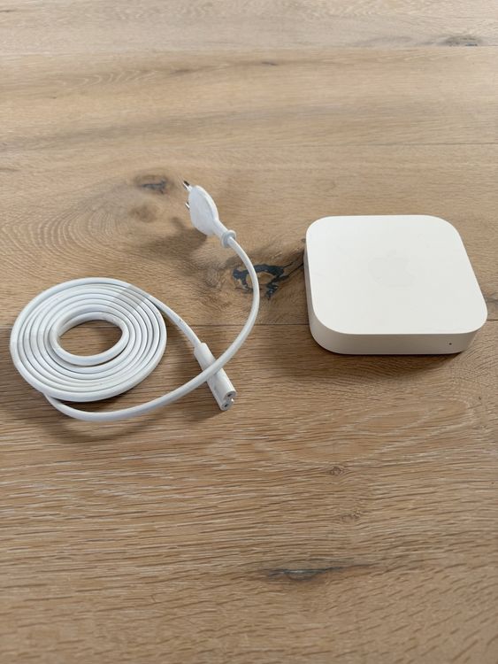 Apple Airport Express (Gen 2) Neuwertig | Kaufen auf Ricardo