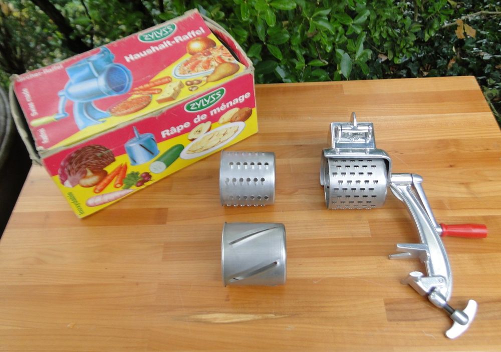 Raffel von Zyliss mit 3 Trommeln und Schachtel (Gebraucht) in Mellingen ...