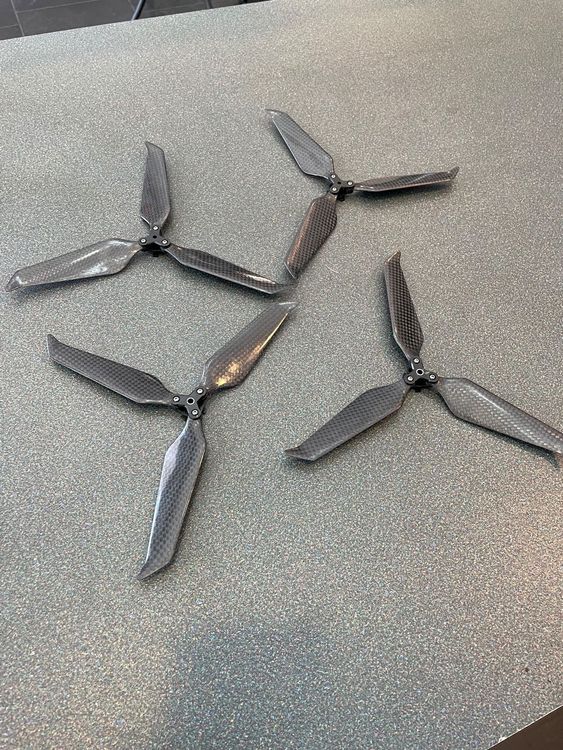 DJI Mavic 2 pro zoom propeller set carbon (Gebraucht) in Chiasso für ...