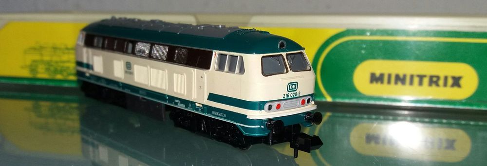Minitrix 2959 - Diesellok BR 216 DB - analog | Acheter sur Ricardo