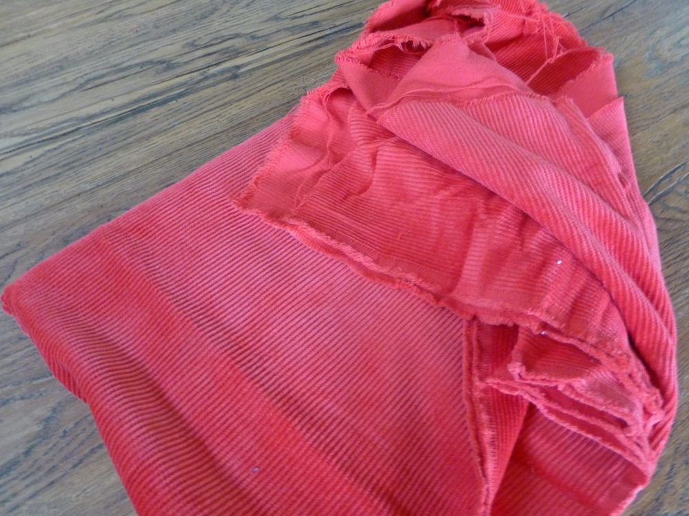 Manchesterstoff breit gerippt / Stoff rot 145 x 180 cm (Neu (gemäss ...