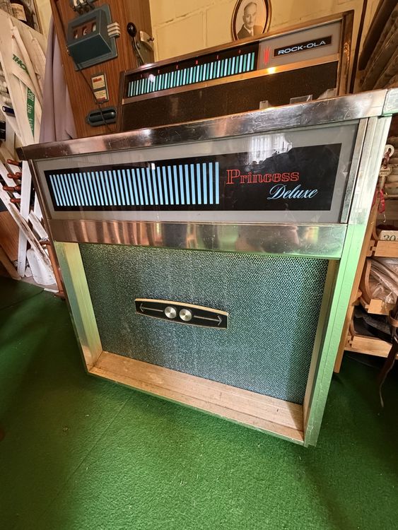 Rock-Ola Princess Deluxe Jukebox + 300 Schallplatten gratis (Gebraucht ...