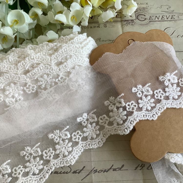 Spitzenband Band Tulle gestickten 4M weiss dentelle blanc (Neu und ...