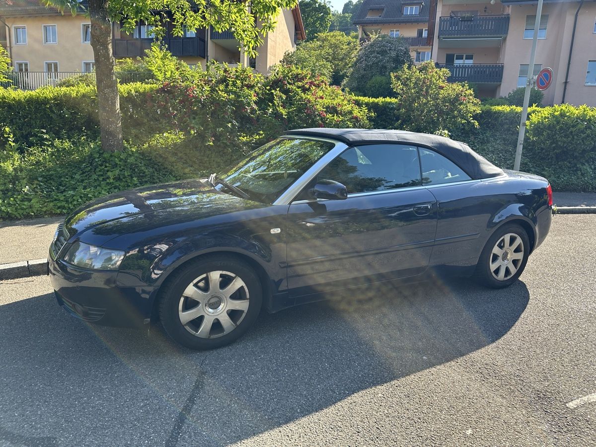 Luxus Auto Mit Defekt Verkaufen Fotos
