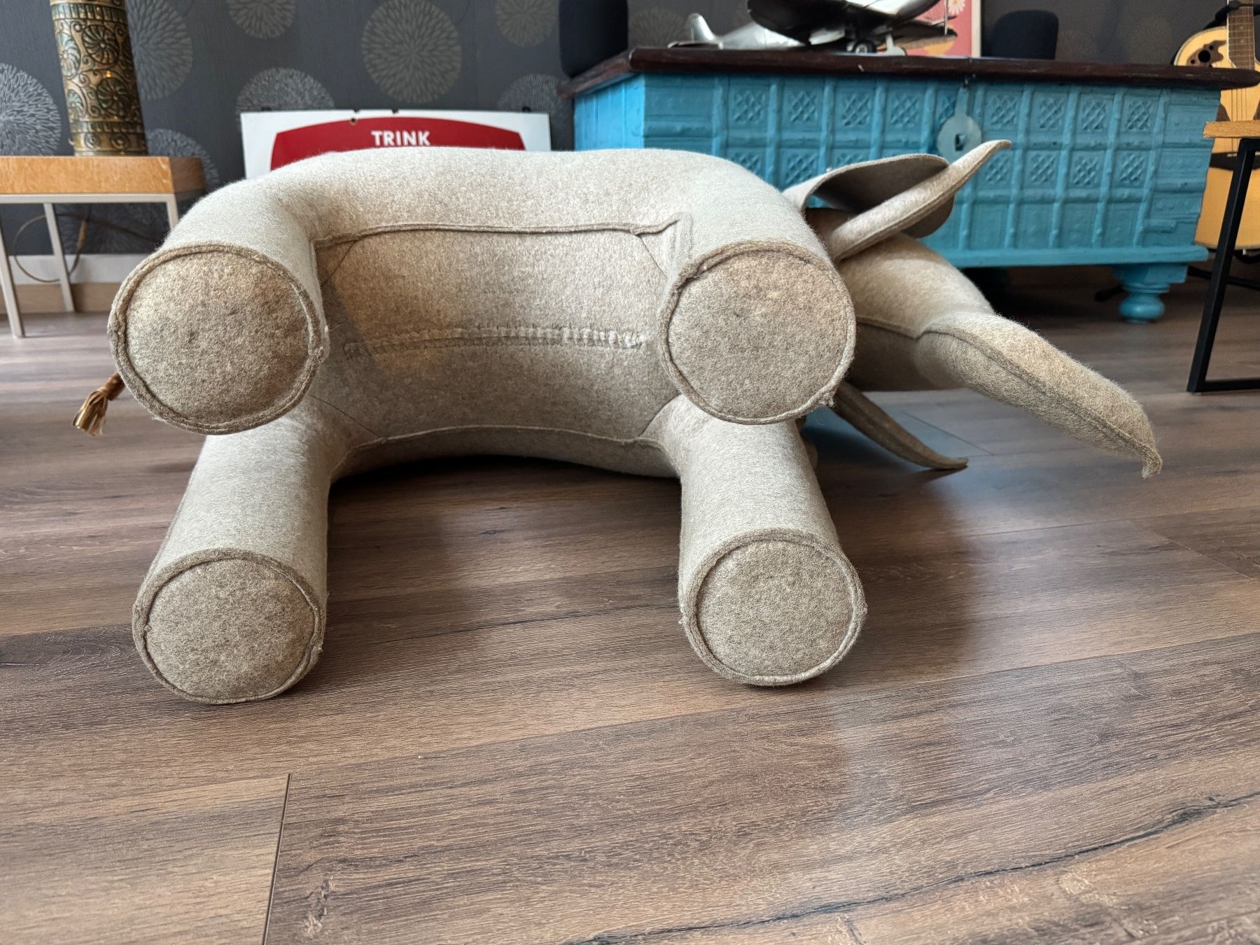 OVERSIZED WOOL FELT ELEPHANT - GREY The World of RH (Gebraucht) in ...