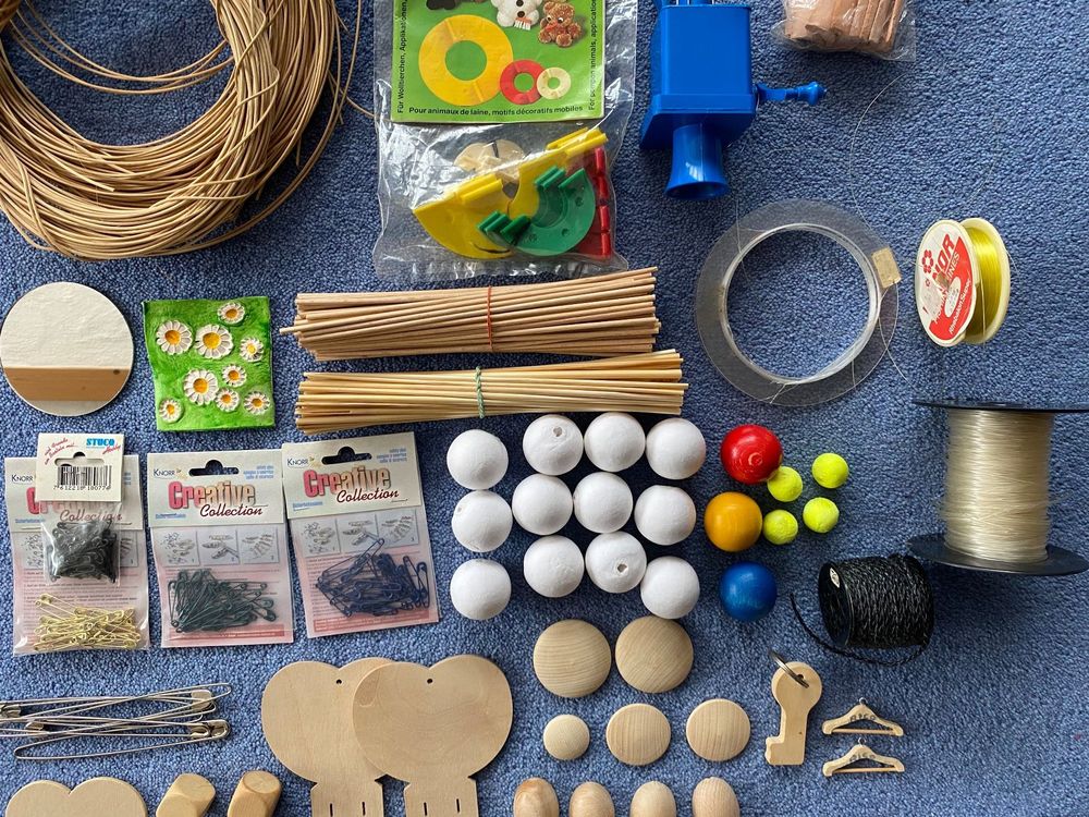 Verschiedenes Bastel-Material inkl. Artikel aus Holz | Kaufen auf Ricardo
