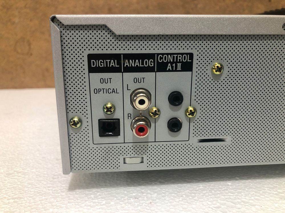 Sony CDP-XE570 CD-Player mit CD-Text (Gebraucht) in Biel-Bienne für CHF 90 – mit Lieferung auf ...