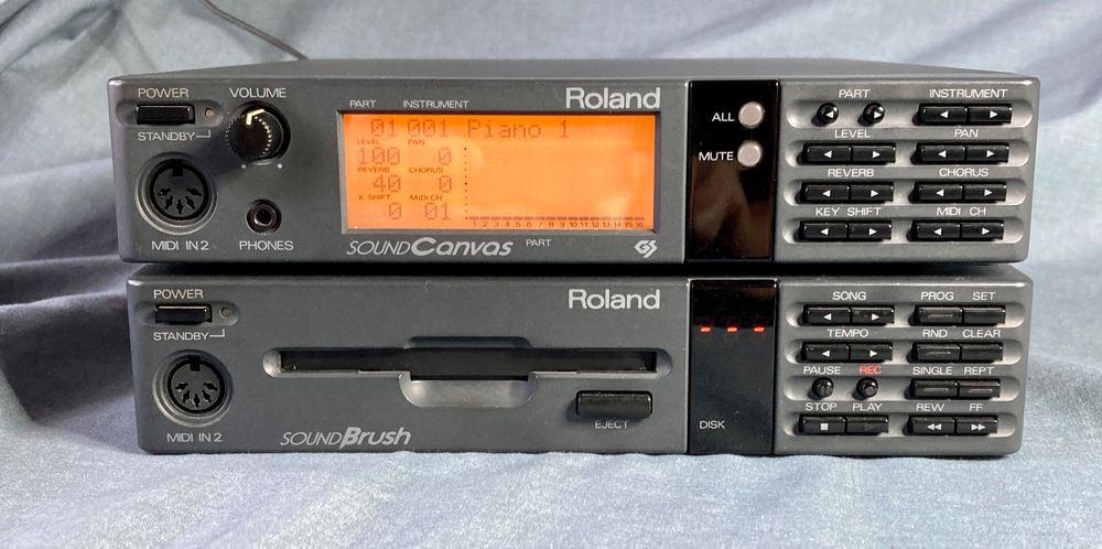 Roland Sound Canvas und Brush (Gebraucht) in Aarberg für CHF 161 – mit ...