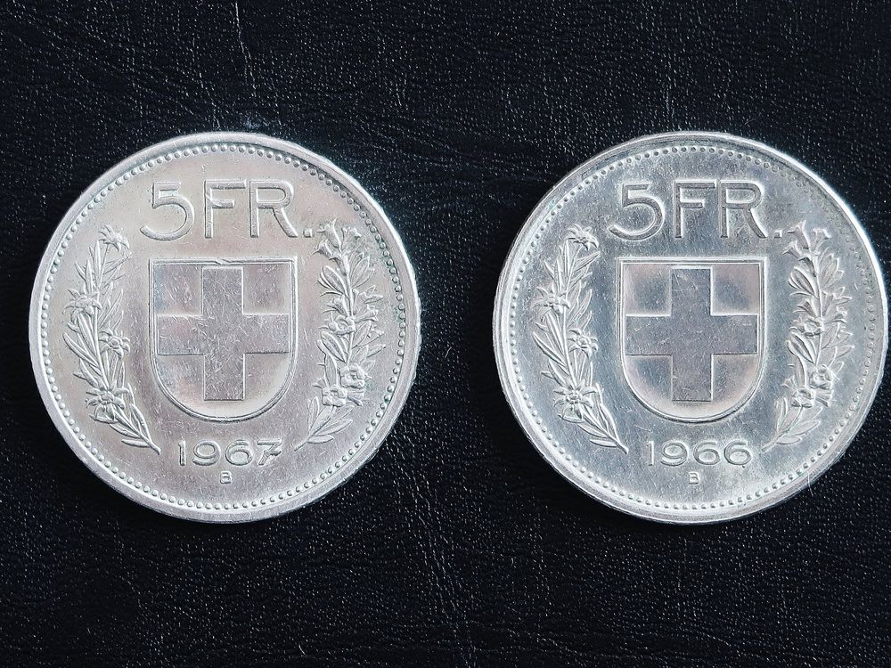 2 Silber Münzen 5 Franken 1966 und 1967 in Top Zustand (Gebraucht) in Luzern für CHF 16.5 – mit ...