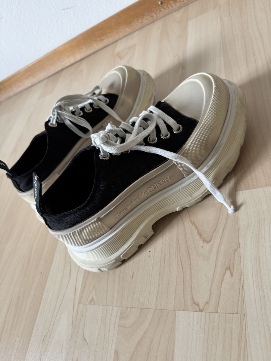 Baskets Alexander McQueen (D'occasion) à Port pour CHF 40 – avec ...