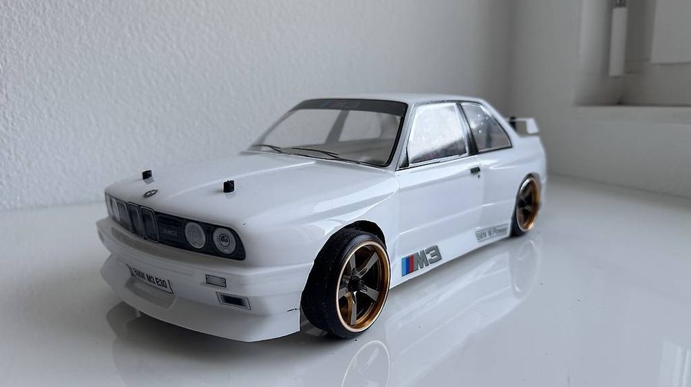 Team Associated DC10 Drift Car BMW M3 e32 et récepteur gyro (D'occasion) à Bonnefontaine pour ...