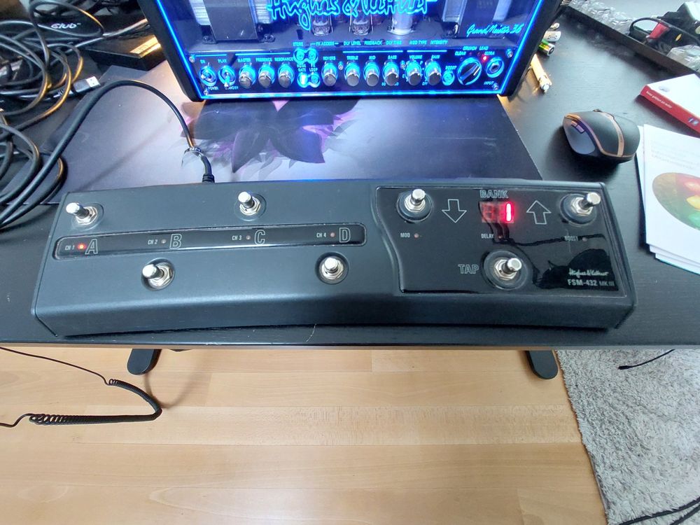Hughes & Kettner Grandmeister 36 inkl. Pedal & 19" Rackmount (Gebraucht ...