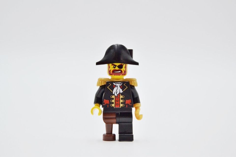 LEGO Minifigur Captain Brickbeard | Kaufen auf Ricardo