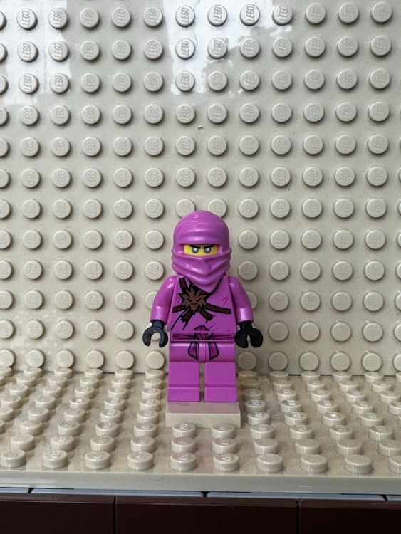 Lego Ninjago njo561 Zane in pink Avatar outfit (Gebraucht) in Buchrain ...