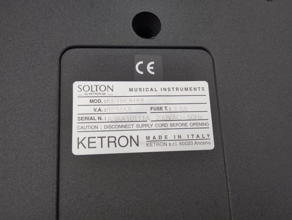 Ketron X8 SD80 Knopfgriff Keyboard ab 1.- (Gebraucht) in für CHF 719 – nur Abholung auf Ricardo ...