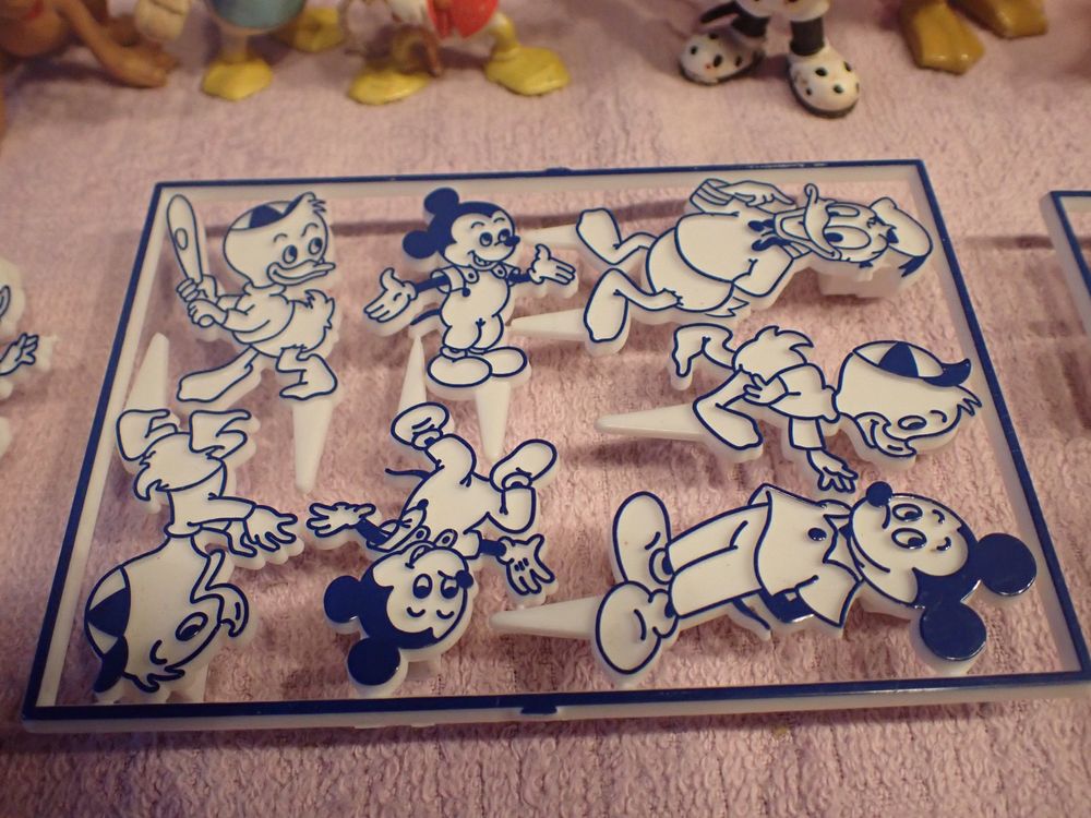 schöne DISNEY Sammlung Mickey Maus Figuren und Blechbüchse (Gebraucht) in Geroldswil für CHF 23 ...