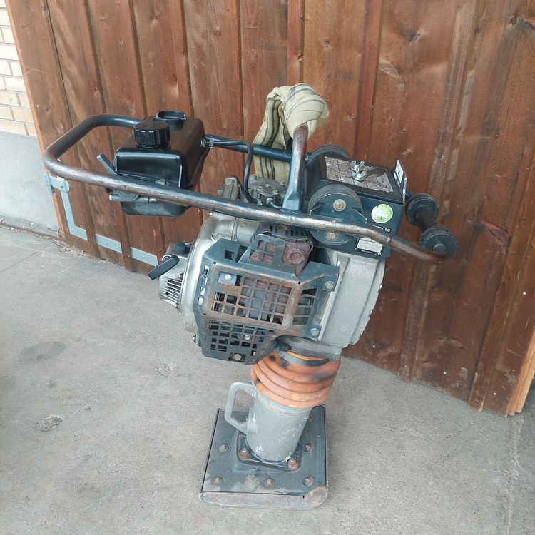 Tamper Bomag BT 80D Diesel (Defekt) in Niederuzwil für CHF 290 – nur ...