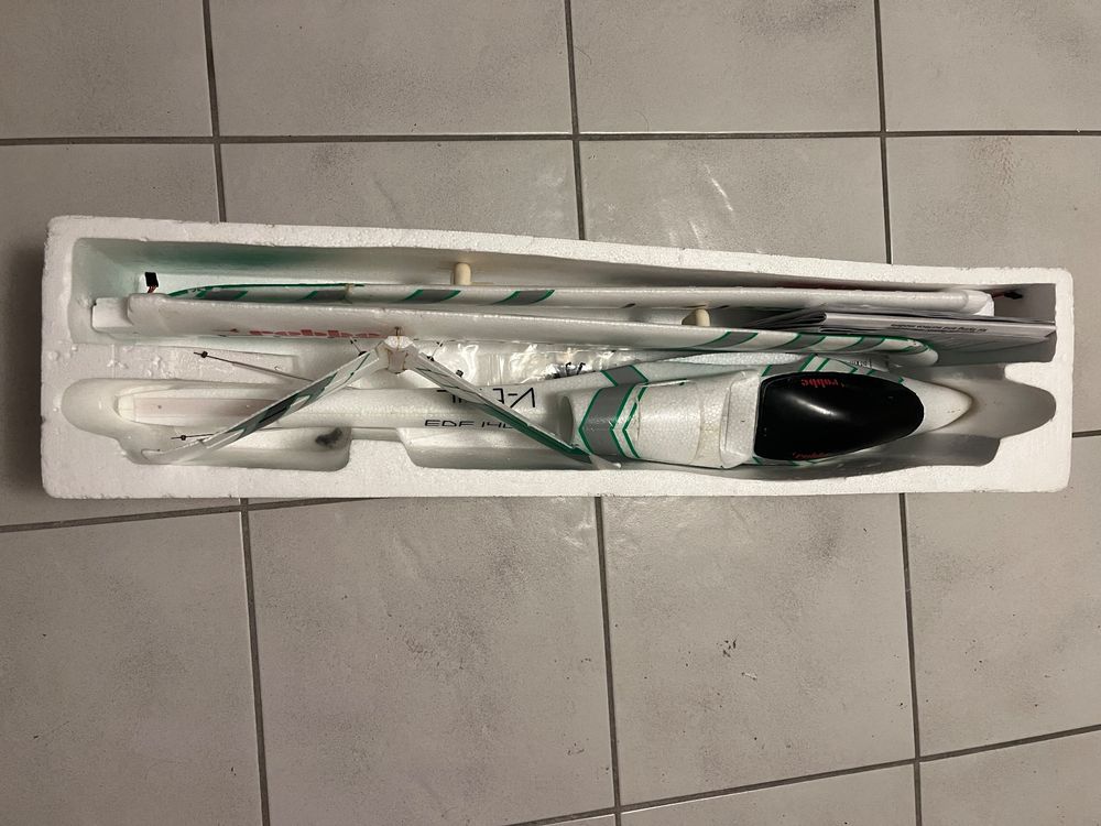 Robbe Arcus V-Tail EDF 1400 (Gebraucht) in Buochs für CHF 50 – mit ...