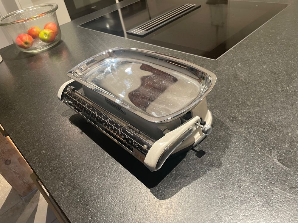 Vintage Küchenwaage, Waage Retro, 12kg (Gebraucht) in Uhwiesen für CHF 10 – mit Lieferung auf ...