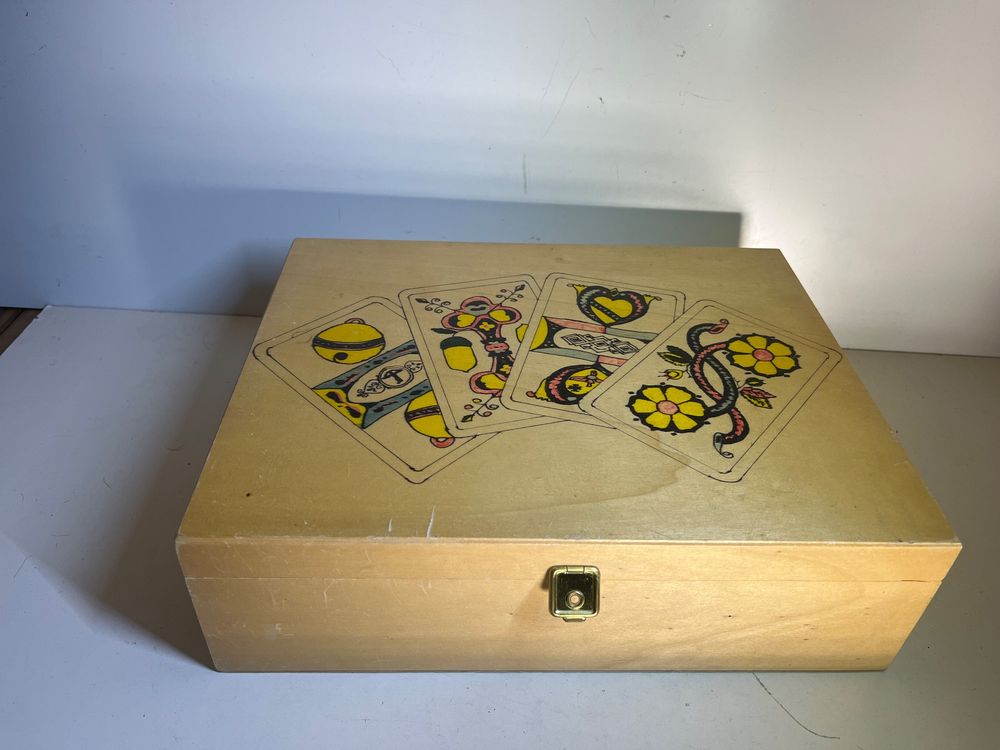 Jass Box (Gebraucht) in Künten für CHF 17 – mit Lieferung auf Ricardo ...