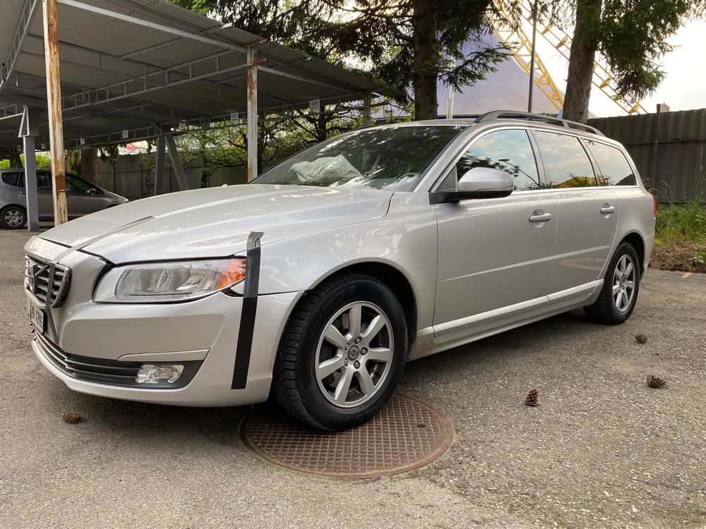 Volvo V70 D4 5-Zylinder Unfallwagen | Kaufen auf Ricardo