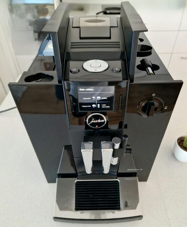 Jura F8 Kaffeevollautomat | Kaufen auf Ricardo