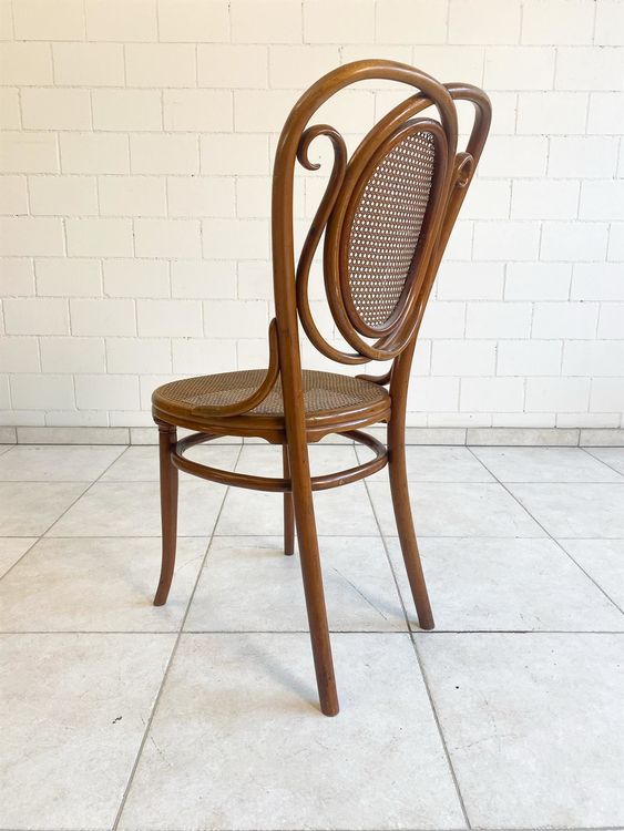 Thonet Bugholzstuhl mit wiener Geflecht (Gebraucht) in Dietikon für CHF 250 – mit Lieferung auf ...