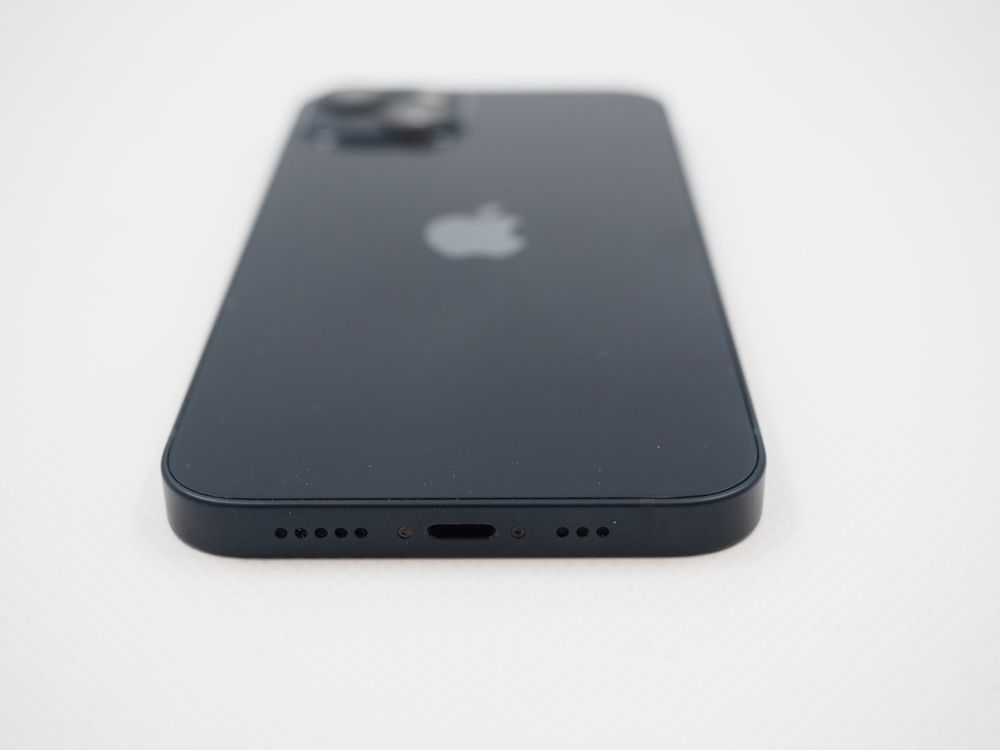 APPLE iPhone 13 iCloud gesperrt (25102350) (Defekt) in Zürich für CHF ...