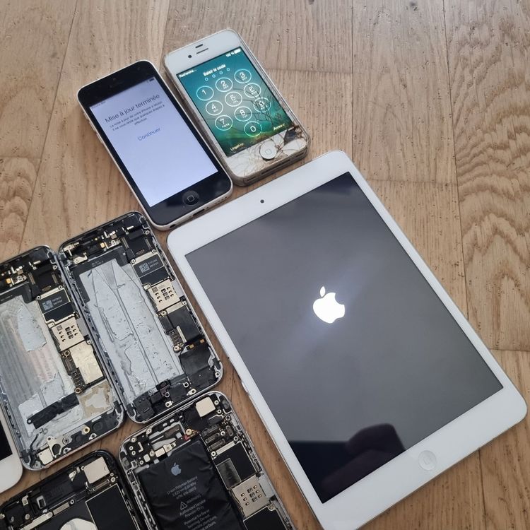 Apple Pack défectueux ipad, iPhone, display (Defekt) in Lausanne für ...