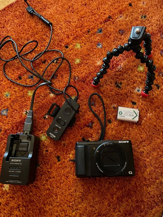 Digitalkamera Sony Cyber Shot avchD Exmor R 20.4 Mega Pixels (Gebraucht ...