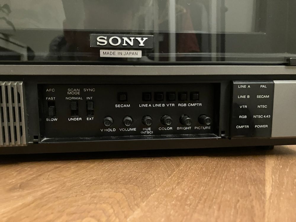 Moniteur Sony Trinitron PVM-1371QM CRT TV | Kaufen auf Ricardo