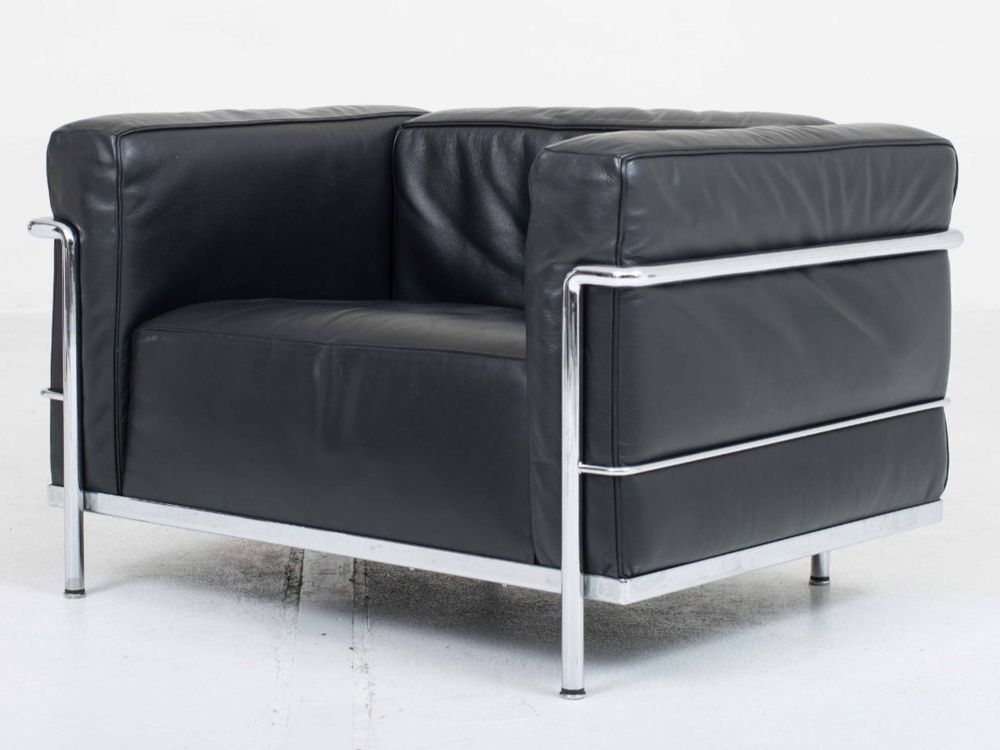 Cassina LC3 Sessel von Le Corbusier in schwarzem Leder (Gebraucht) in Zürich für CHF 3380 – nur ...