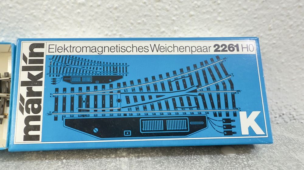 Märklin Elektromagnetisches Weichenpaar 2261 H0 / AC K Gleis (Gebraucht) in Schlieren für CHF 29 ...
