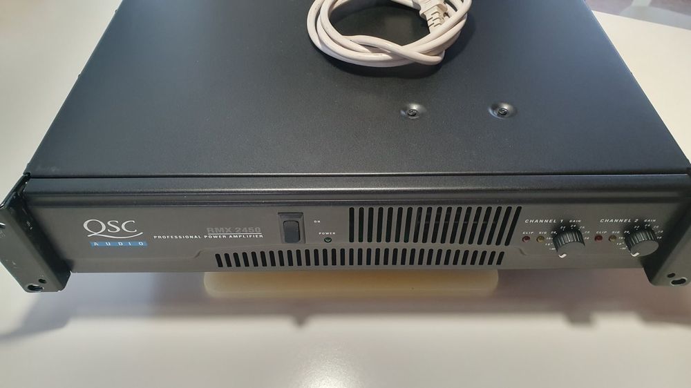 Endstufe, QSC RMX-2450, 2 x 750 Watt à 4Ohm (Gebraucht) in Attiswil für ...