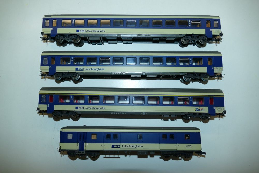 Roco H0: BLS Zug 4-teilig (Neu (gemäss Beschreibung)) in Niederhasli ...