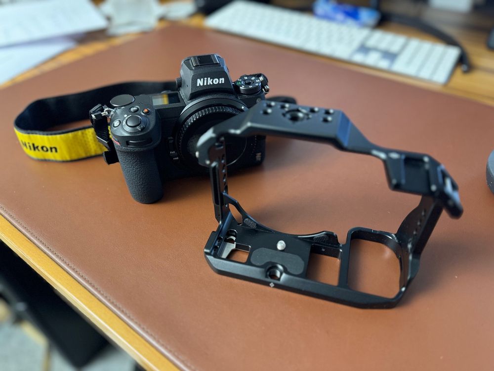 Nikon Z7 ii Body inklusive SmallRig, neuwertig aus erster Ha (Gebraucht ...